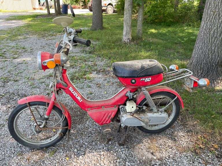Suzuki Shuttle FA 50 Moped - United Edge Real Estate & Auction