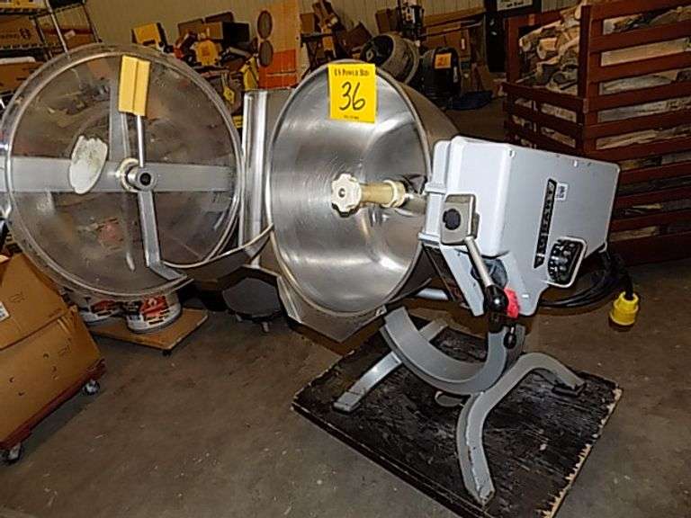 Hobart Vegetable Chopper - US Power Bid
