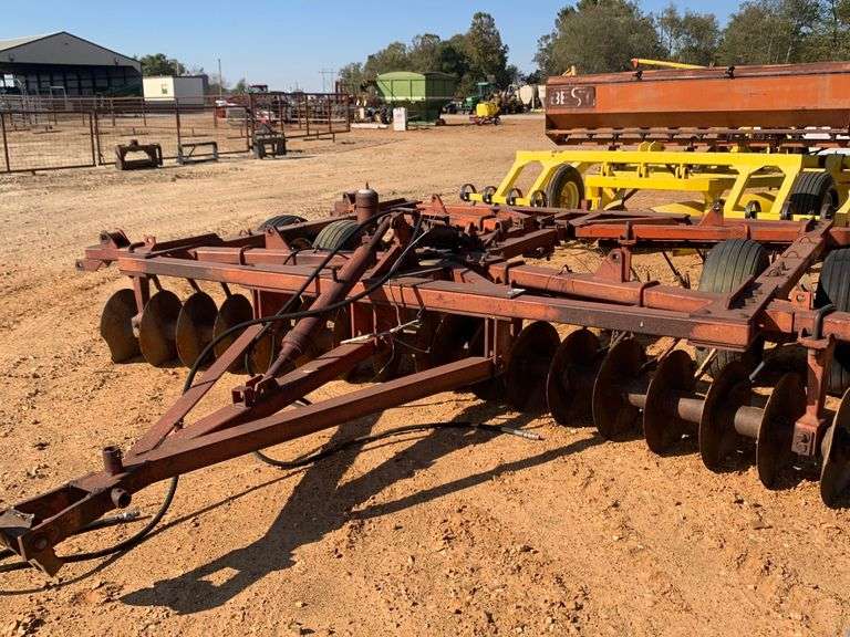 Case 14' Pull Type Disk - Witcher Farms