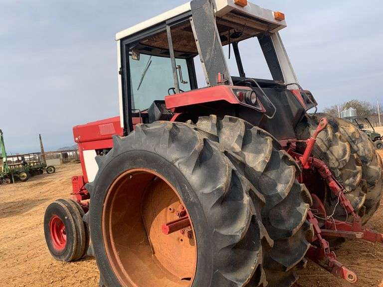 International 1086 Cab Tractor - Witcher Farms