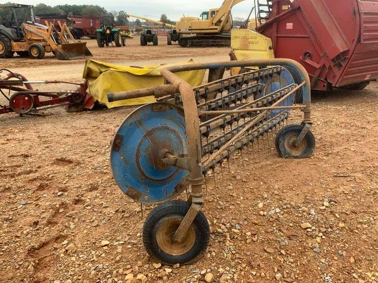 Ford 503 3pt Hay Rake - Witcher Farms