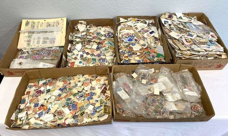 MASSIVE STAMP HOARD - 1000'S OF POSTAGE STAMPS - Auctionology LLC