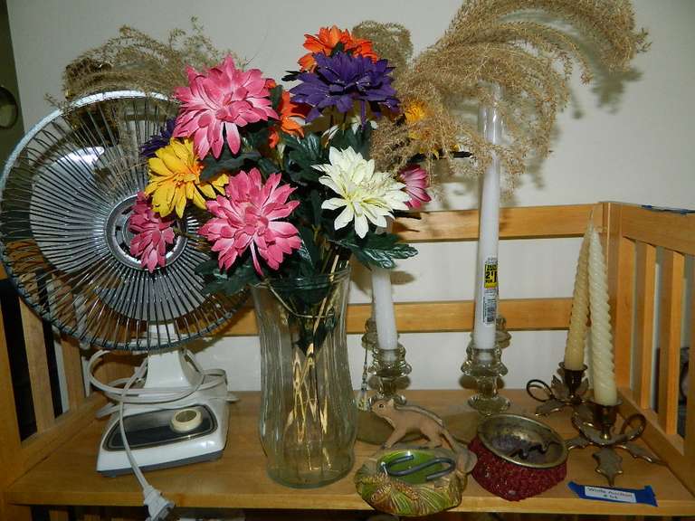 Fan, Candles, Chipmunk, Ashtray - Wolfe Auction & Realty, LLC