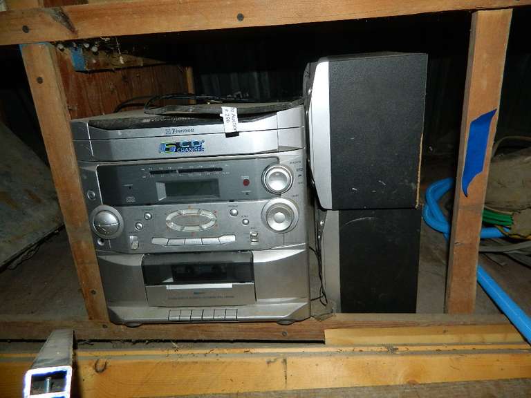 Emerson 6 CD Changer, Radio and Cassette Player - Wolfe Auction ...