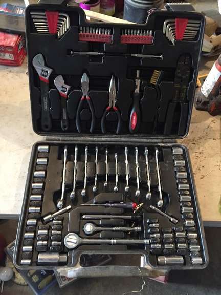 Durabuilt tool set - Wolfe Auction & Realty, LLC