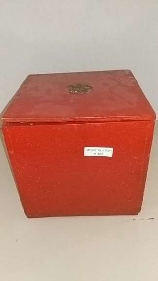 Anheuser-Busch box - Wolfe Auction & Realty, LLC