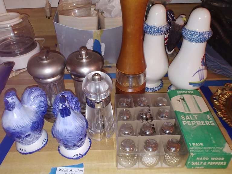 Salt and Pepper Collection - Wolfe Auction & Realty, LLC