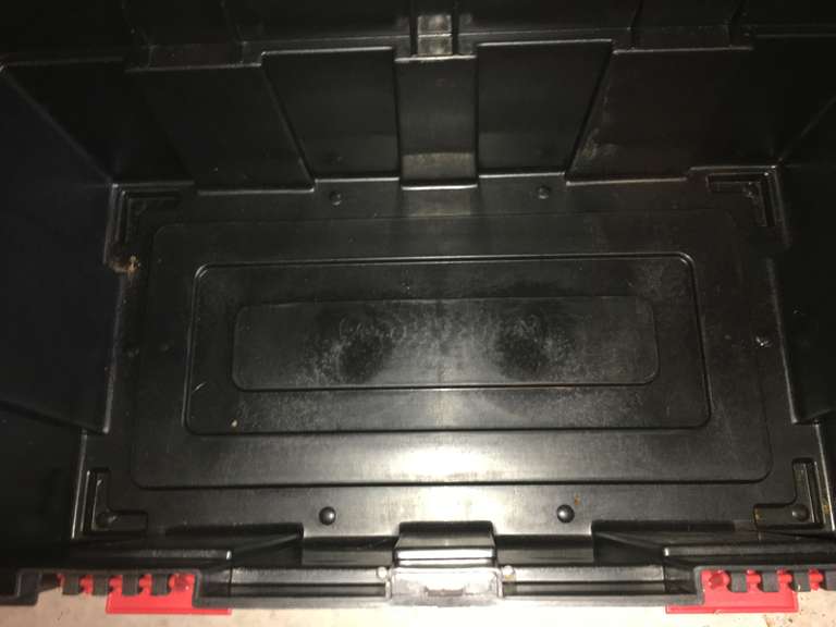 GSC 31 Gallon Storage Locker - Wolfe Auction & Realty, LLC