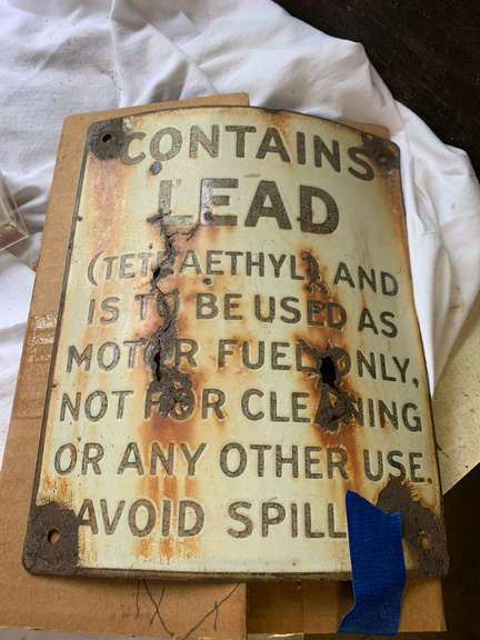 Contains Lead Signs - Wolfe Auction & Realty, LLC
