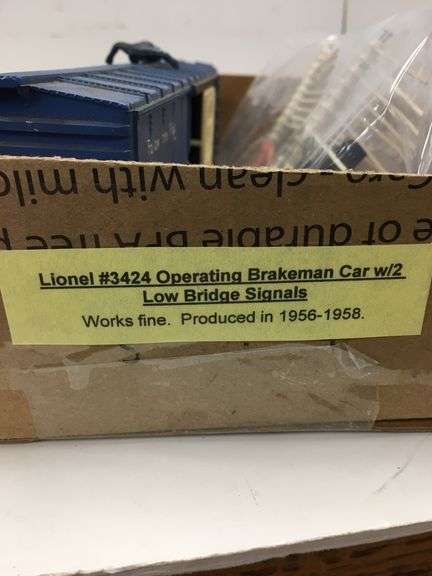 Lionel #3424 Operating Brakeman Car w/2 Low Bridge Signals - Wolfe ...