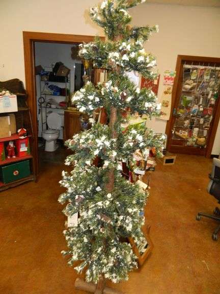 7 Christmas Tree Display - Wolfe Auction & Realty, LLC