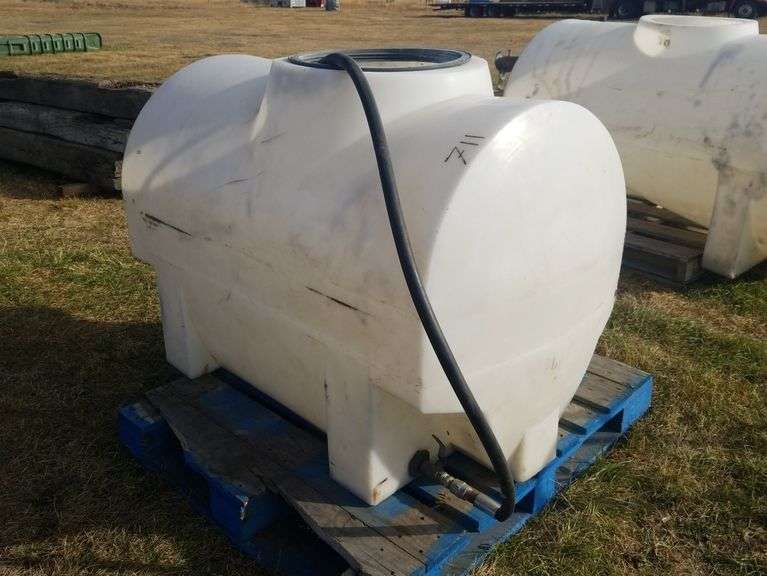 UFA HLT WATER STORAGE TANK 150 - 150 GAL CAPACITY - Wild Rose Auction ...