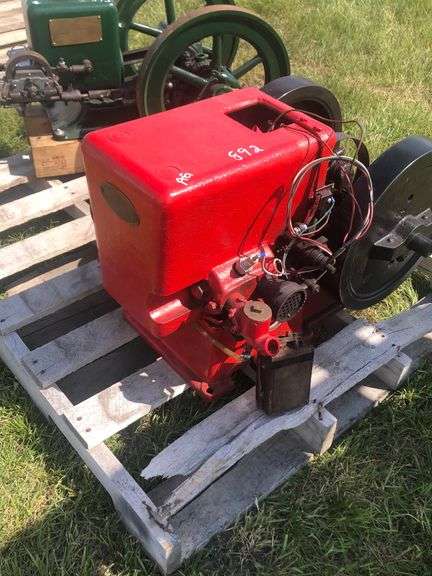 CUSHMAN MOTOR WORKS ENGINE - Wild Rose Auction Services