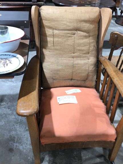 MISSION STYLE OAK GENTLEMAN'S WINGBACK ARM CHAIR - Wild Rose Auction ...