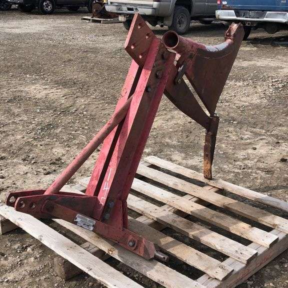 MASSEY FERGUSON MODEL# MH35, SERIES# 043, 3 POINT HITCH RIPPER/PIPE ...