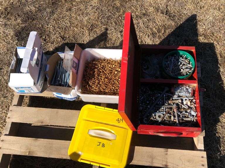 RED METAL TOOL BOX W/MISC BOLTS AND SCREWS, BOX OF CAP SCREWS #8 X 2 1/ ...