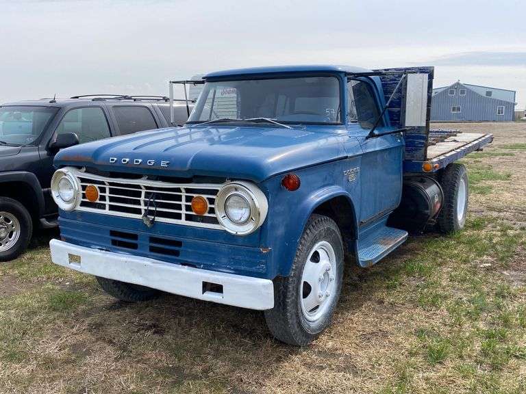 1967 DODGE D400 - Wild Rose Auction Services