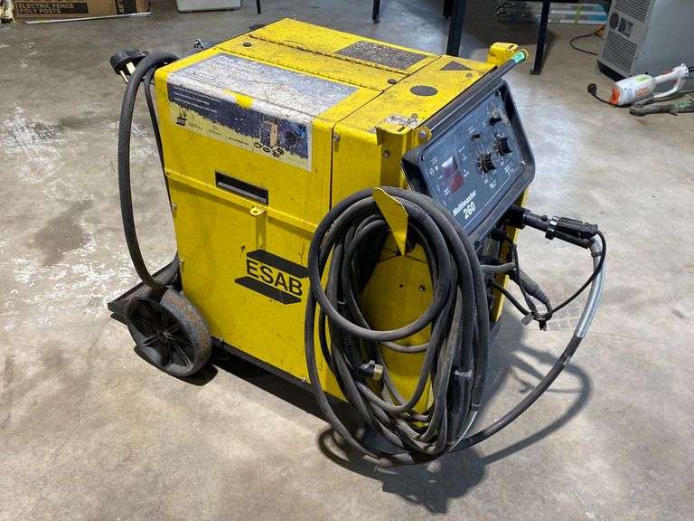 ESAB MULTIMASTER 260 WELDER, SN#MB-J515013 - Wild Rose Auction Services