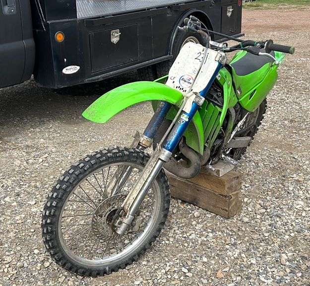 1992 KAWASAKI KX250 - Wild Rose Auction Services