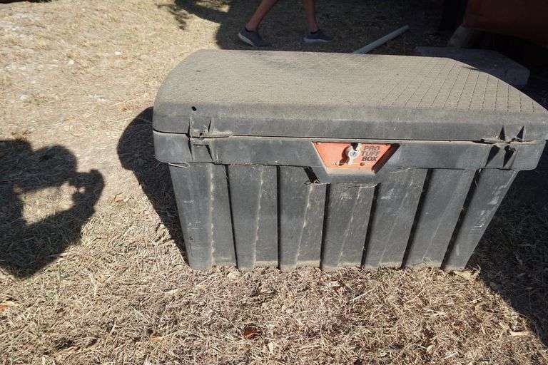 Pro tuff box - World Wide Auction Inc