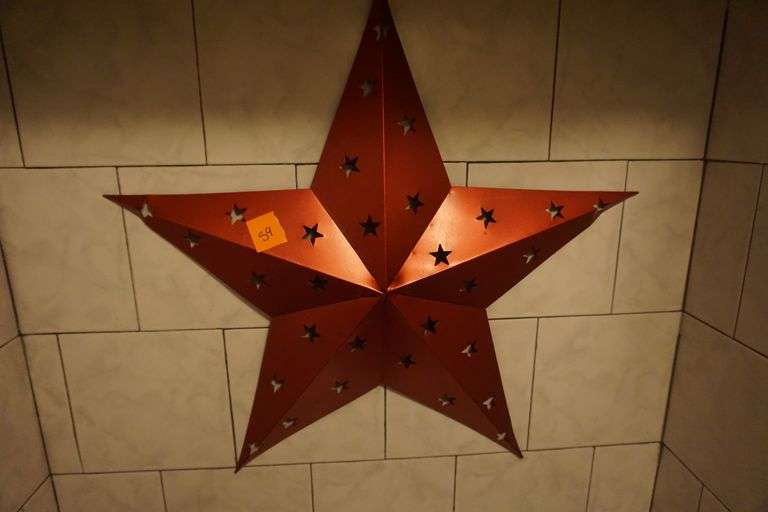Red metal decorative Texas star - World Wide Auction Inc