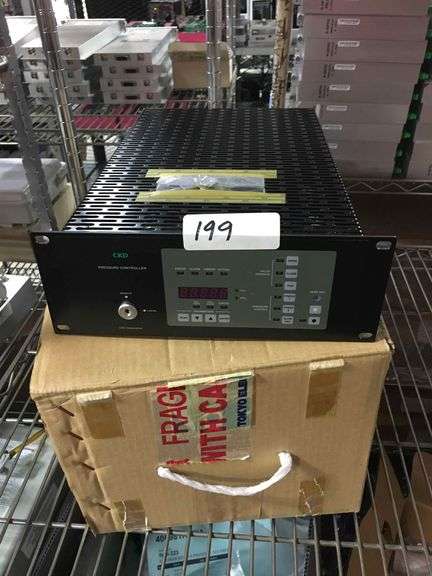 CKD PRESSURE CONTROLLER MODEL VEC-C8-X0101 - World Wide Auction Inc