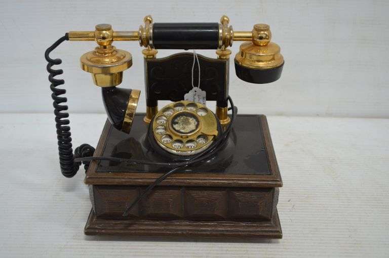Late 1960's Rotary Phone - Yorkton Auction Centre