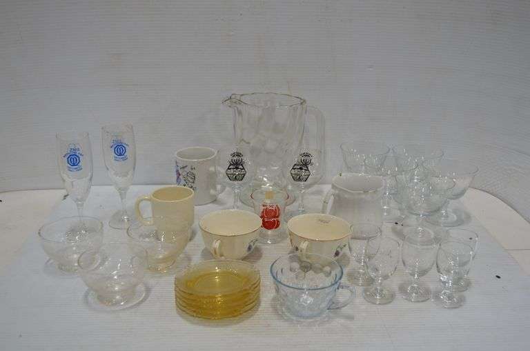 Assorted Glassware / Dishes - Yorkton Auction Centre