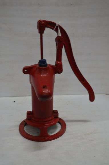 Cistern Hand Pump - Yorkton Auction Centre