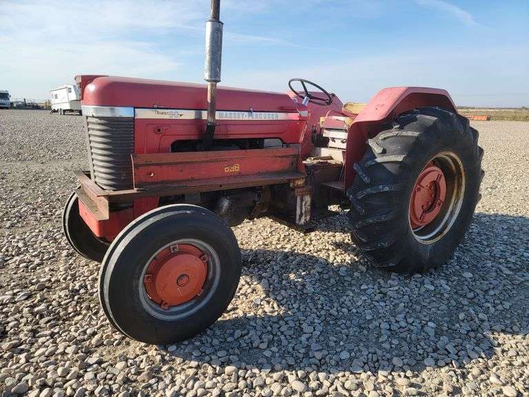 Massey Super 90 Tractor 4 Cylinder Diesel, - Yorkton Auction Centre