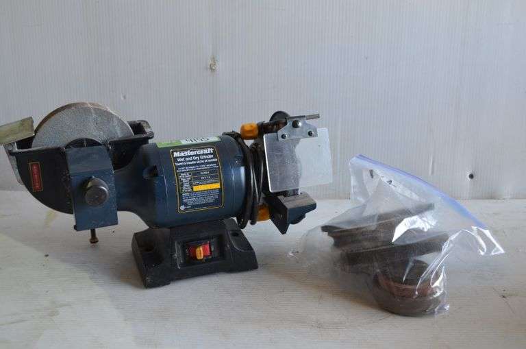 Mastercraft Wet and Dry Grinder - Yorkton Auction Centre