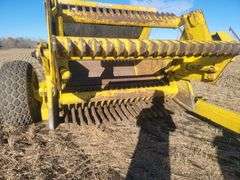 2005 Degelman 7200 Rock Picker 23471 - Yorkton Auction Centre