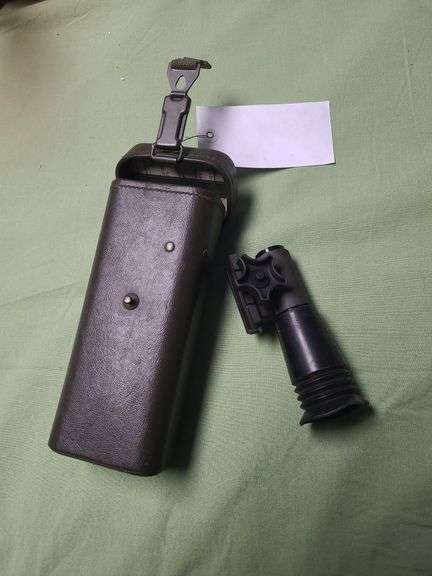 German Hensoldt 2.6 x 13 Rocket Launcher Scope - Yorkton Auction Centre