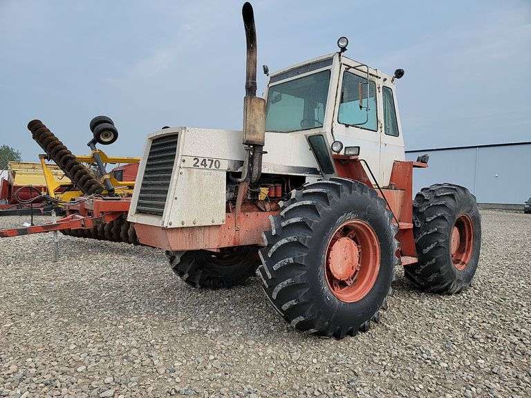 Case IH 2470 Tractor - Yorkton Auction Centre