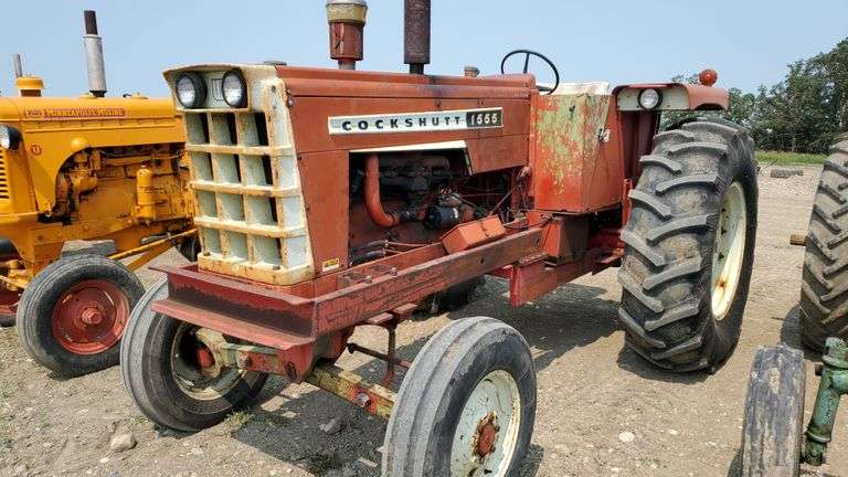 Cockshutt 1550 Tractor - Yorkton Auction Centre