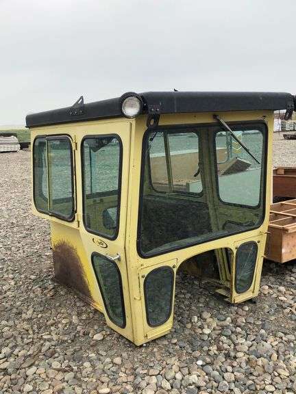 Cozy Cab - Yorkton Auction Centre