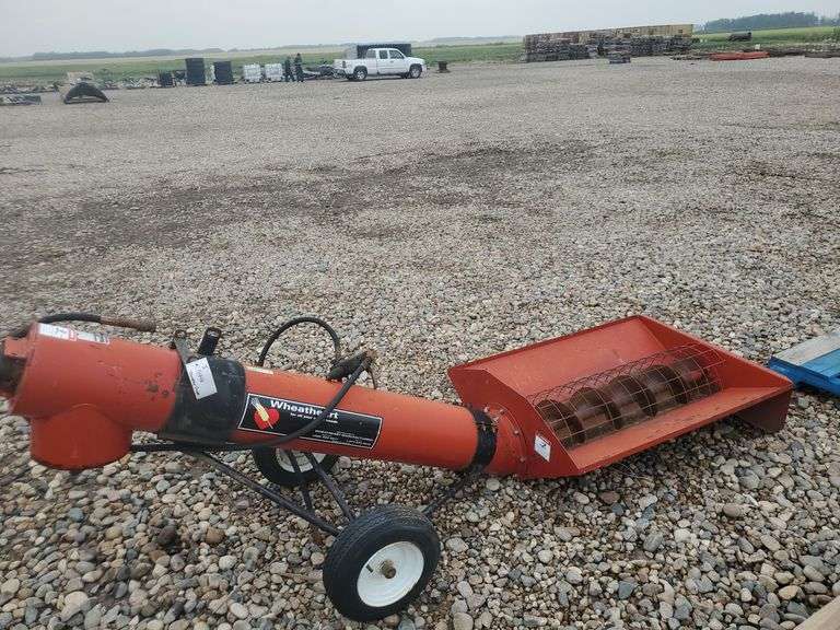 8 Inch Hydraulic Transfer Auger - Yorkton Auction Centre