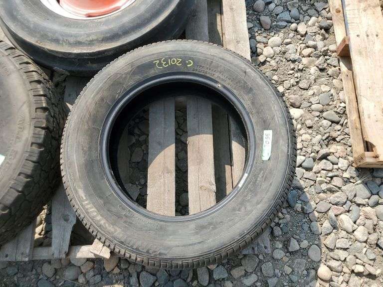 Tire 255 65 R17 20132 - Yorkton Auction Centre