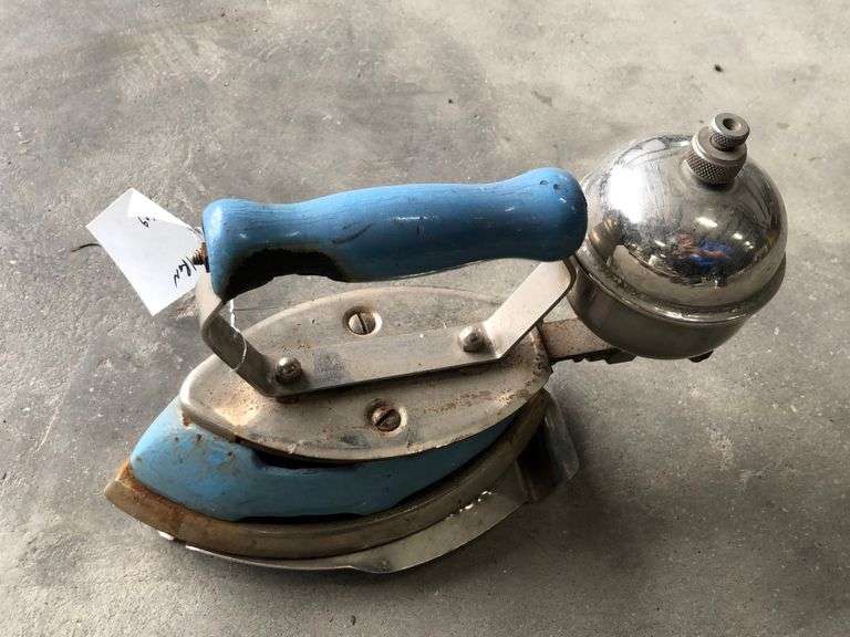 Vintage Gas Iron - Yorkton Auction Centre