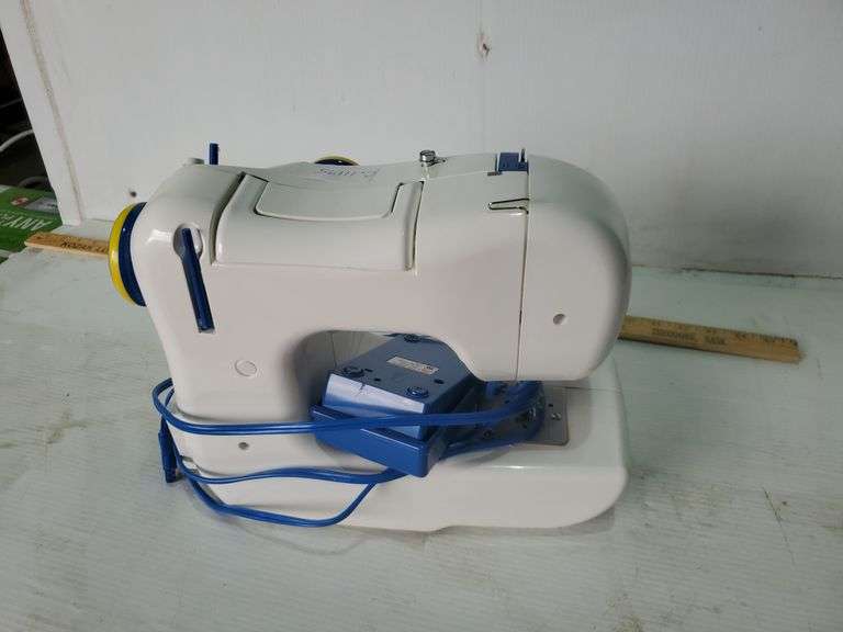 Ikea sewing machine - Yorkton Auction Centre
