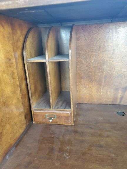 Roll cabinet office desk - Yorkton Auction Centre