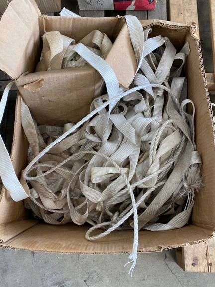 Box of Nylon Straps - Yorkton Auction Centre