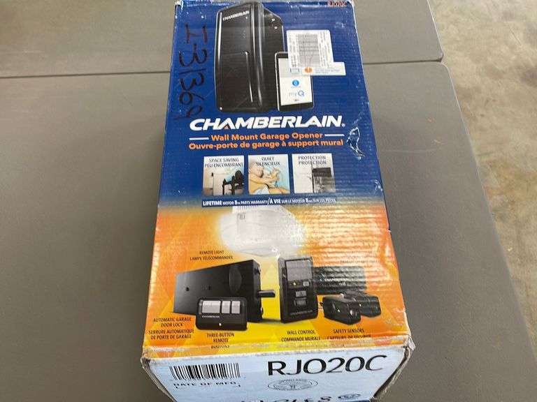 Chamberlain Wall Mounted Garage Opener - Yorkton Auction Centre