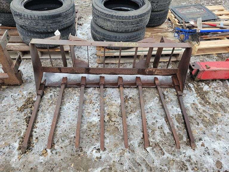 Manure Fork For John Deere Tractor - Yorkton Auction Centre
