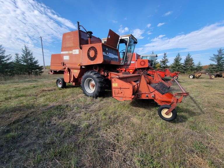 1980 Massey Ferguson 550 Combine 03213 - Yorkton Auction Centre