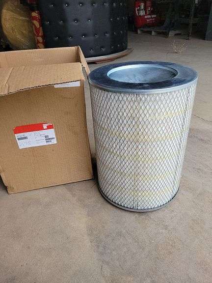 Versatile 2375 Engine Air Filter - Yorkton Auction Centre