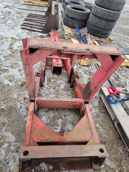 Leon Dozer Frame - Yorkton Auction Centre