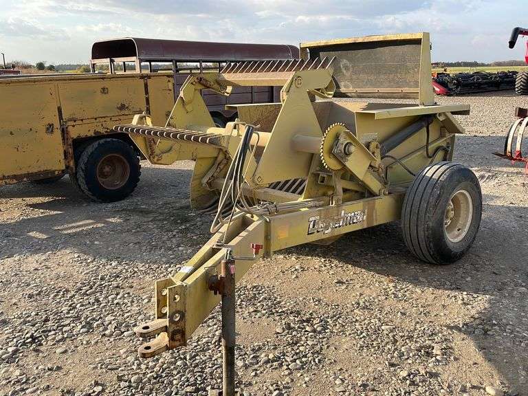 Degelman 570 Rock Picker 18570 - Yorkton Auction Centre