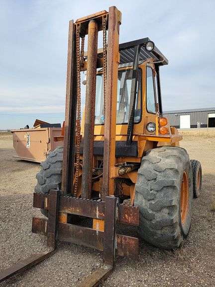 Case 586C Forklift 8979951 - Yorkton Auction Centre