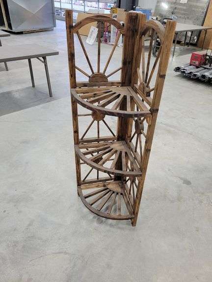 Wagon Wheel Corner Stand - Yorkton Auction Centre